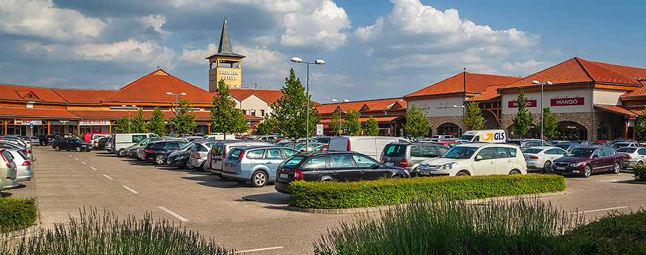 Vásárlási maraton, akár 90% kedvezmény a Premier Outletben! - globalplaza